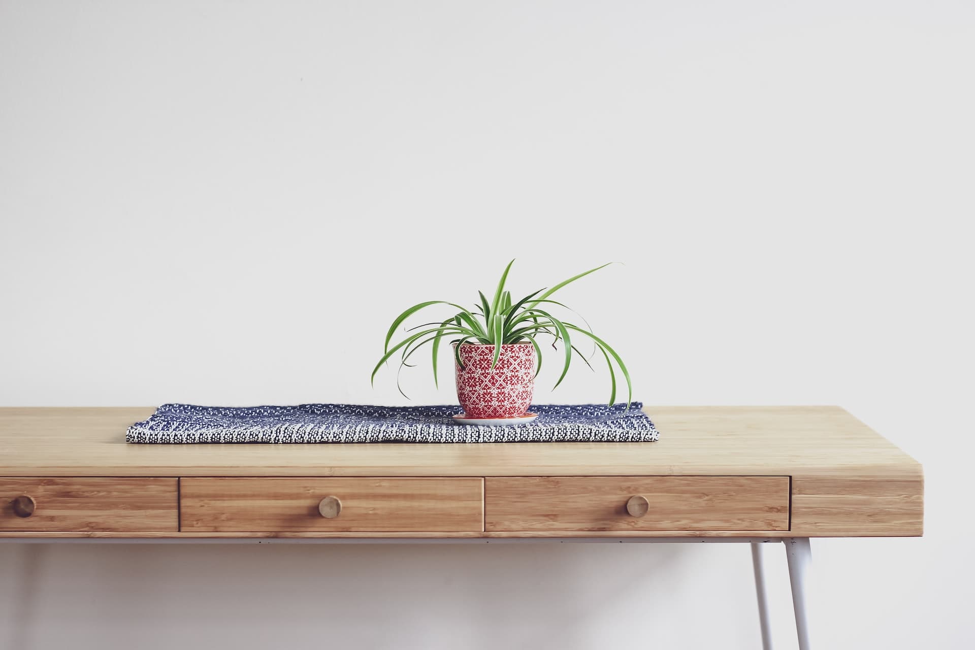 React Fetch Data From Api And Display In A Table